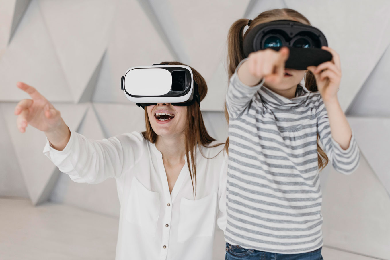 Игры в виртуальной реальности от студии VRLIFE | Купить сертификат в Минске